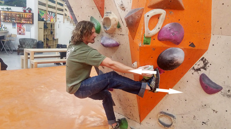 Toe-Hook_anlegen_2 - GRUNDKURS BOULDERN